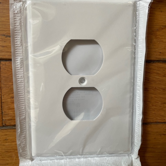 Other | New White Wall Outlet Plates | Poshmark